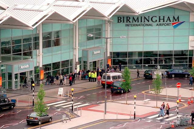 Birmingham Airport (BHX) - Check Your Flight in Advance