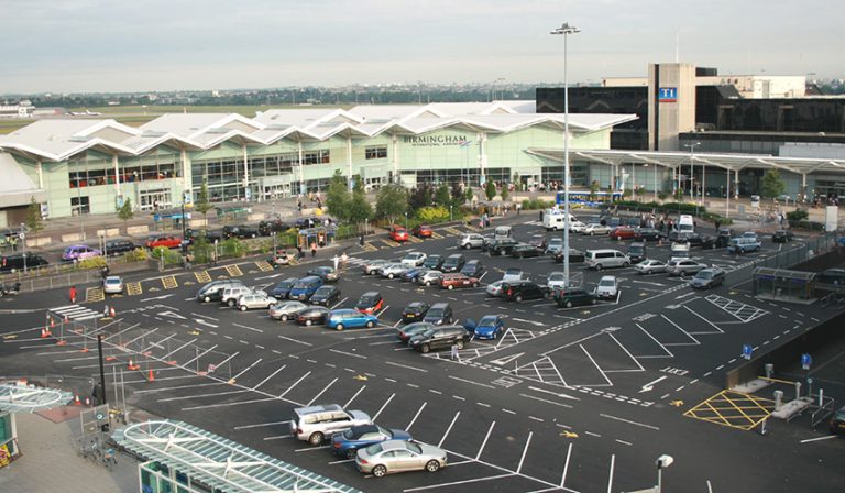 Birmingham Airport (BHX) - Check Your Flight in Advance