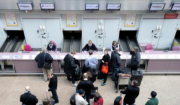 Glasgow Airport Departures (GLA) — Flight Status Checker