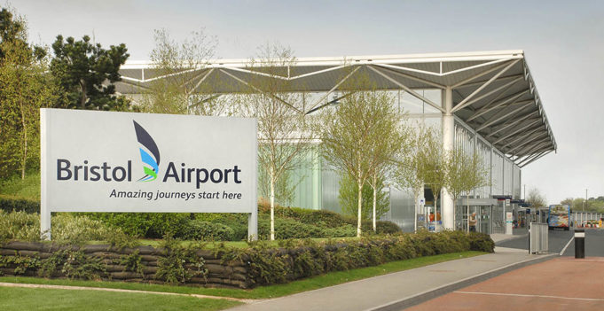 Bristol Airport (BRS) > Check Your Flight Status - Flightradars24.co.uk