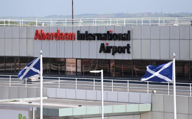 Aberdeen Airport (ABZ) > Check Your Flight Status - Flightradars24.co.uk