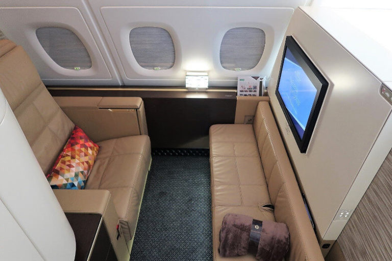 Etihad A380 Seating Plan - Flightradars24.co.uk